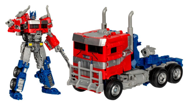 Hasbro's Evan Brooks takes us inside the design process on TRANSFORMERS ...